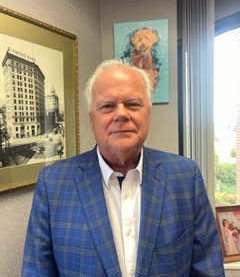 Tim Whelan Locking Arms Men: